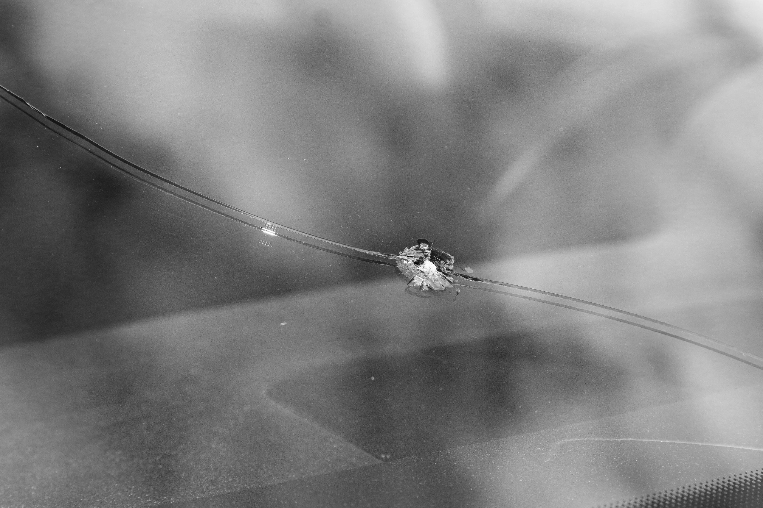 Types of Windshield Cracks and Chips - Go! Glass & Accessories